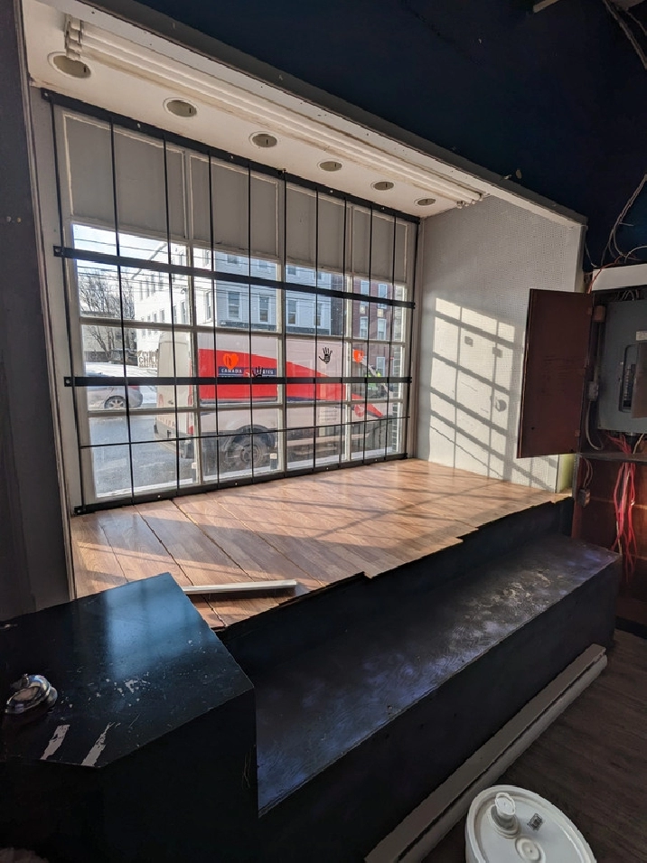 333 Main St - Incredible Commercial Space, Fantastic Location in Saint ...