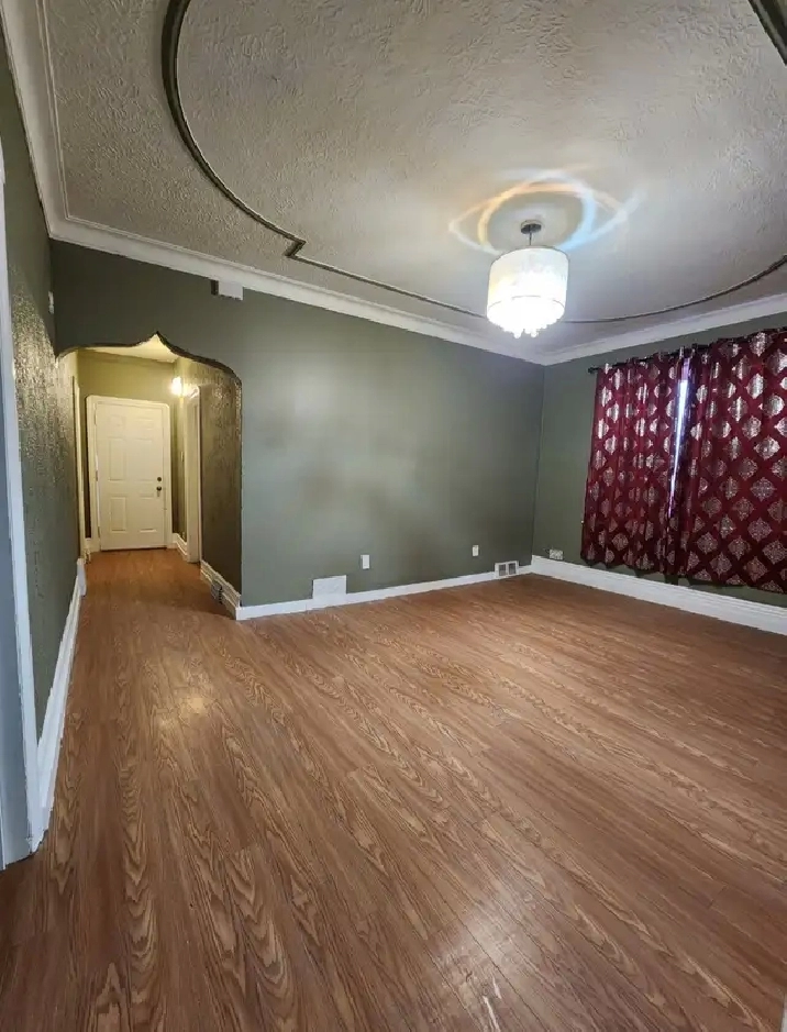 Newly renovated 7 bedrooms Finish basement available ASAP in Winnipeg ...